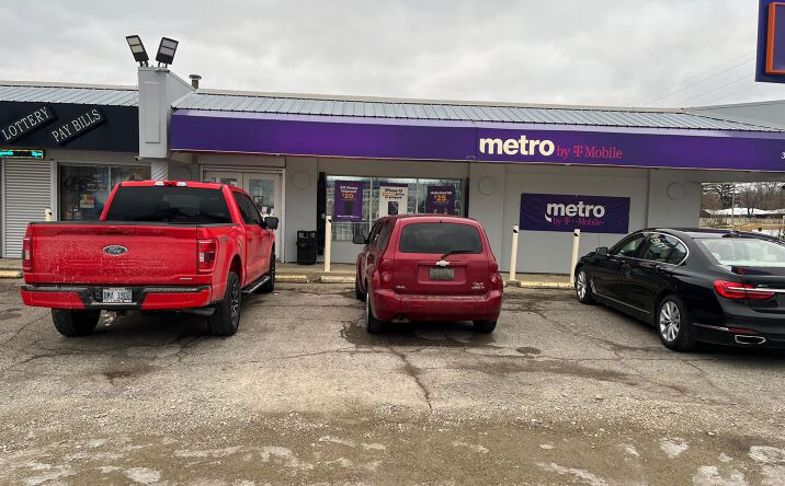 3713 CLIO RD UNIT Flint MI 48504-1842 APN: 4635351006 | Crexi.com