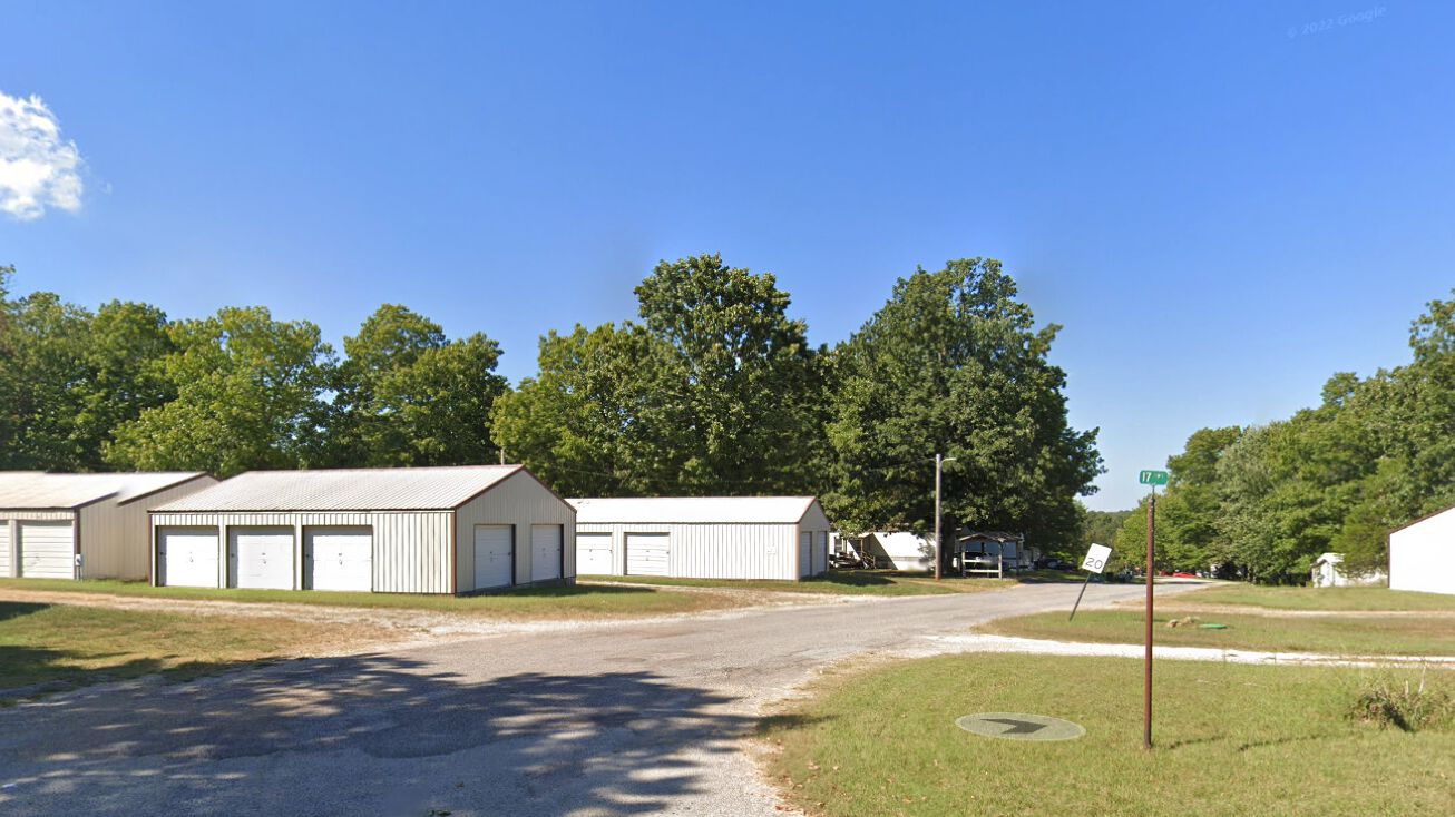 310 Falck St, Mountain View, MO 65548 | Crexi.com