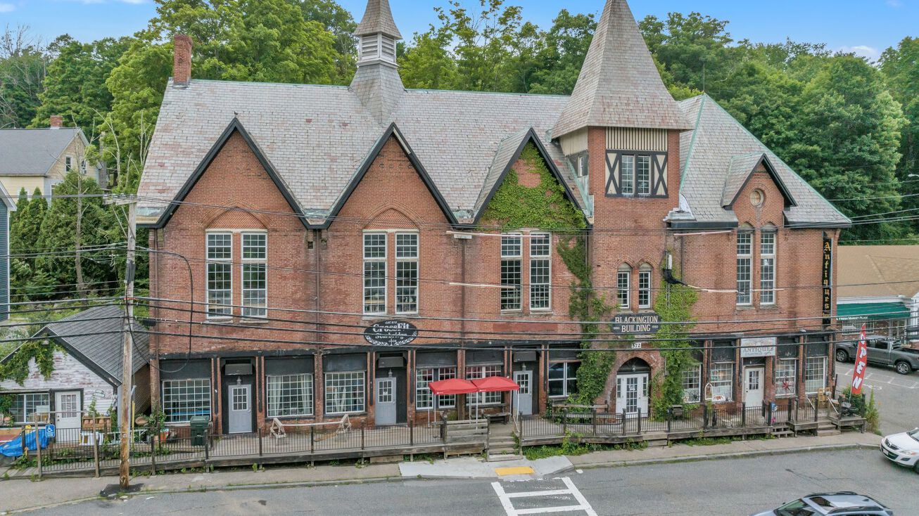 572 & 595 Main St, Sturbridge, MA 01566 | Crexi.com