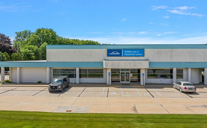 100 Macomb Daily Dr, Mount Clemens, MI 48043 | Crexi.com