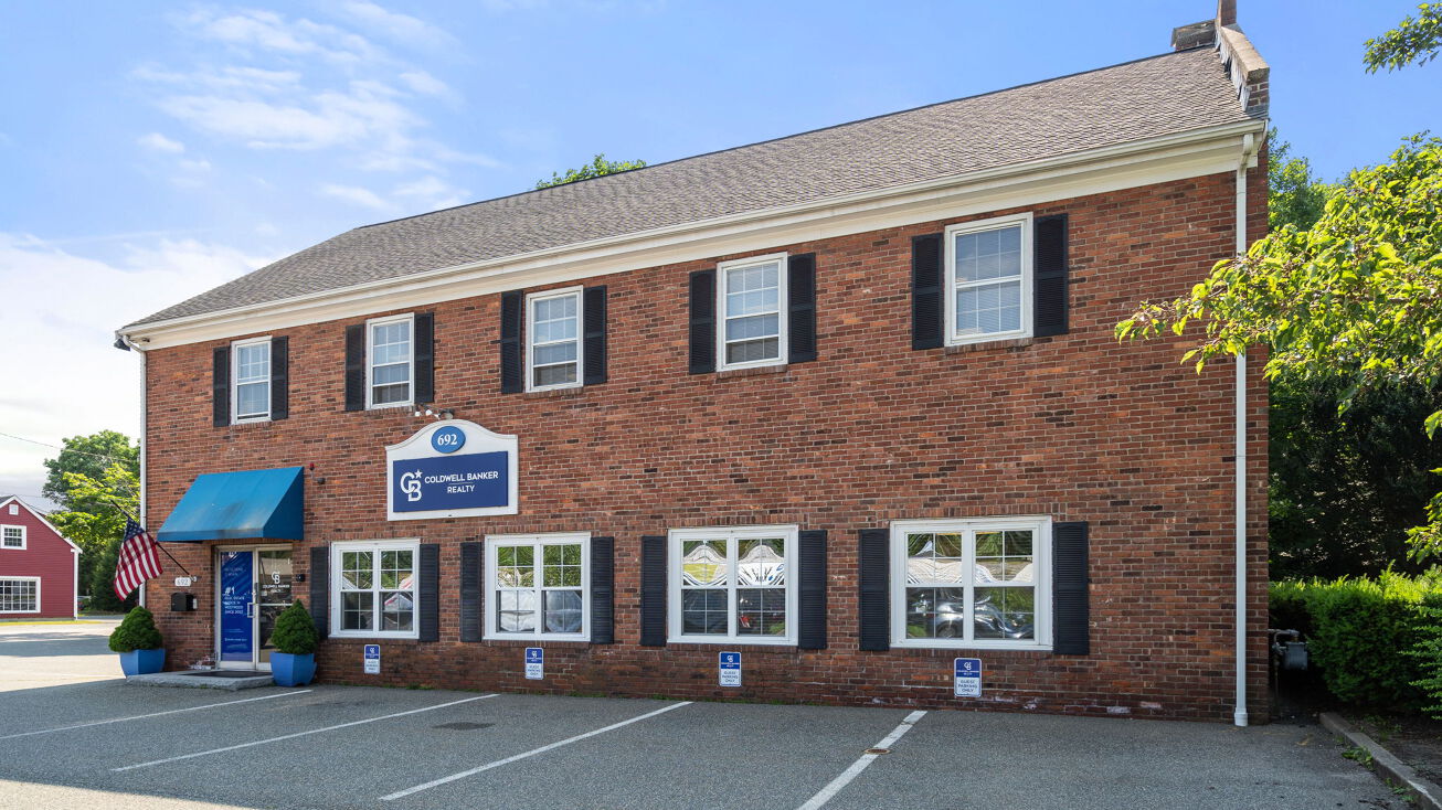 692 High St, Westwood, MA 02090 | Crexi.com