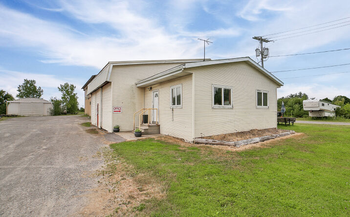 5568 Davison Rd, Lockport, NY 14094 | Crexi.com