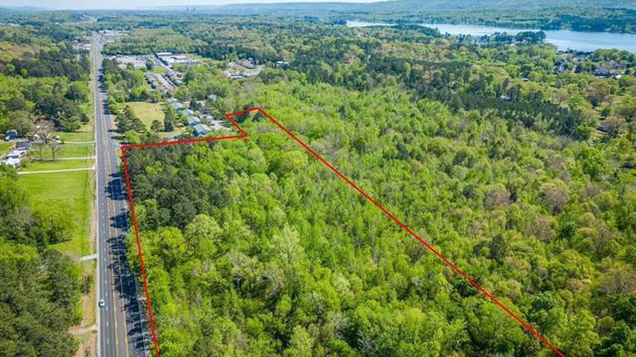 25 South Broad St, Scottsboro, AL 35769 | Crexi.com