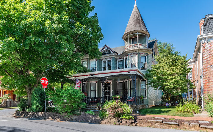 219 Front St, Boiling Springs, PA 17007 | Crexi.com