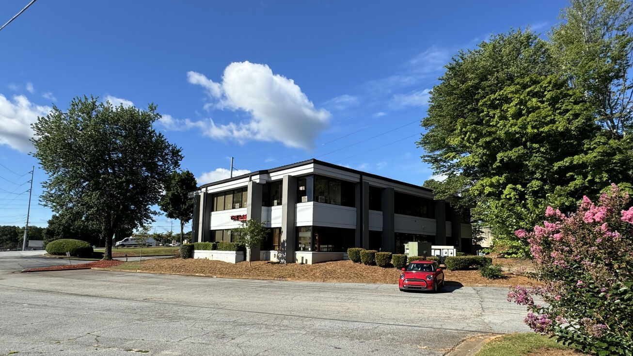 6139 Oakbrook Pkwy, Norcross, GA 30093 | Crexi.com