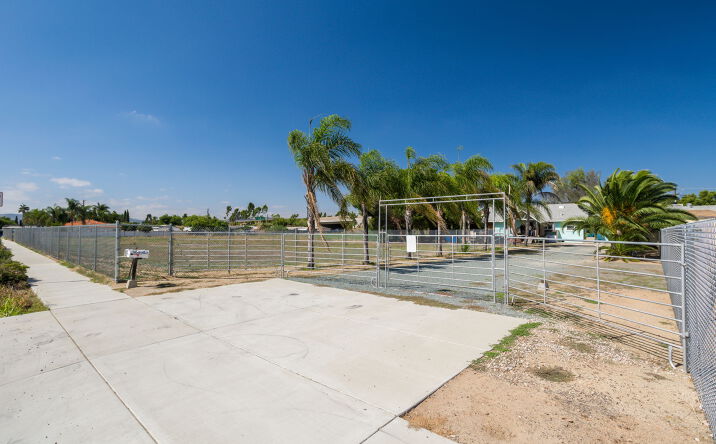 9411 Bond Ave, El Cajon, CA 92021 | Crexi.com