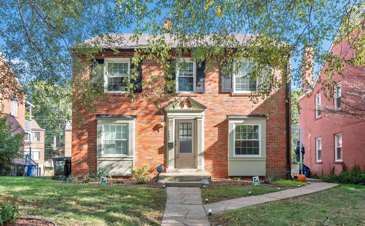 1060 E LINDEN AVE Richmond Heights MO 63117 | Crexi.com