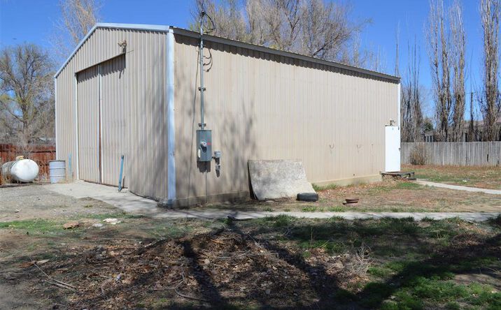 109 S Big Horn St, Byron, WY 82412 | Crexi.com