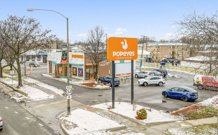 625 W Pershing Rd, Decatur, IL 62526 | Crexi.com