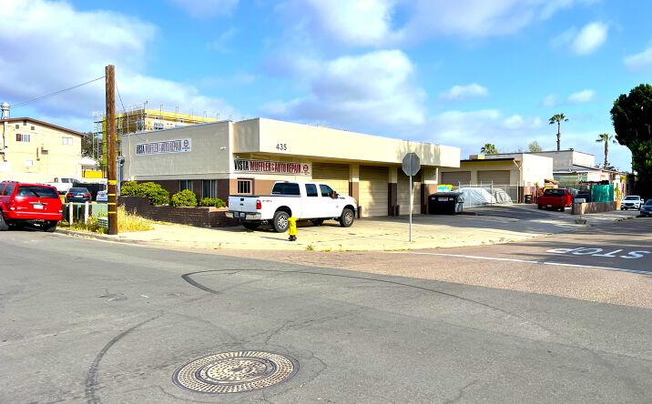 427 REDLANDS ST Vista CA 92083-3626 APN: 175-116-08-00 | Crexi.com