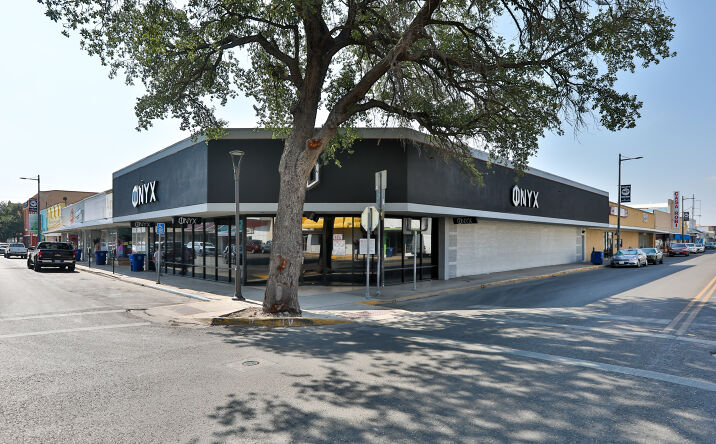 100 MAIN ST Eagle Pass TX 78852 | Crexi.com