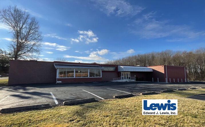 33 N Wickliffe Circle, Youngstown, OH 44515 | Crexi.com