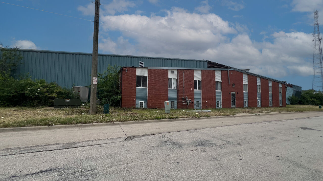 2055 N Towne Ln NE, Cedar Rapids, IA 52402 | Crexi.com