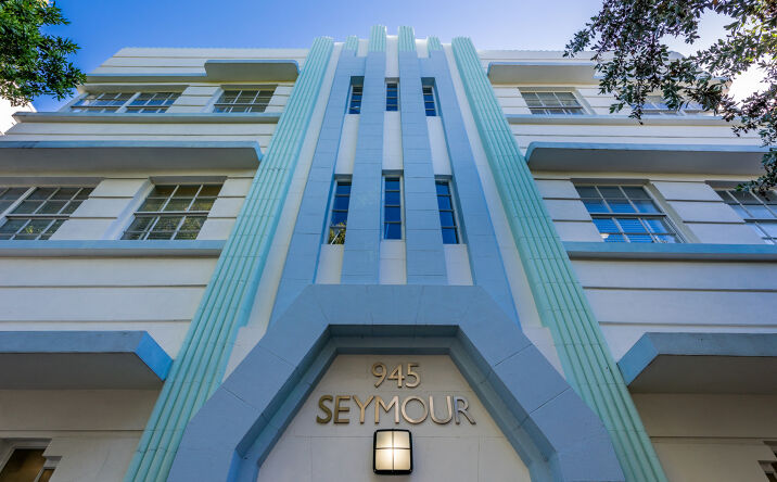 Manny Chamizo - One Sotheby's International Realty | Crexi