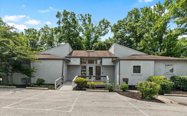 760 MORRISON RD Columbus OH 43230-6652 APN: 026-235157 | Crexi.com