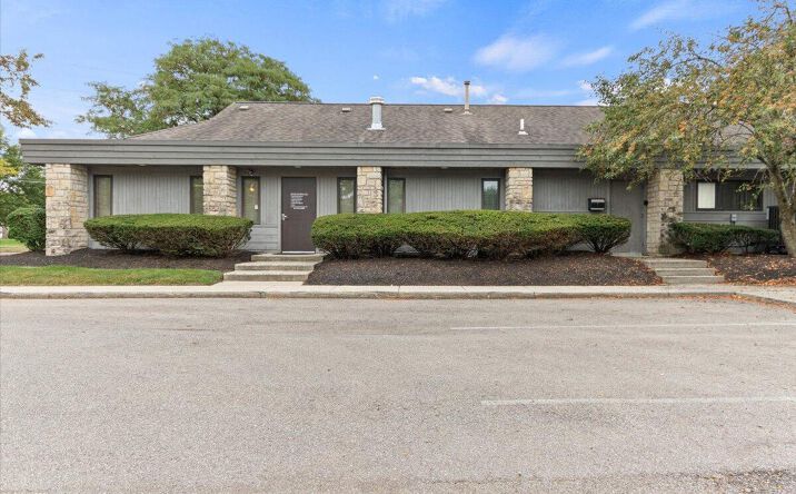 1682 SCHROCK RD Columbus OH 43229-1597 APN: 600-277204 | Crexi.com