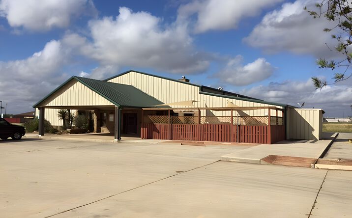 410 I-35, Pearsall, TX 78061 | Crexi.com