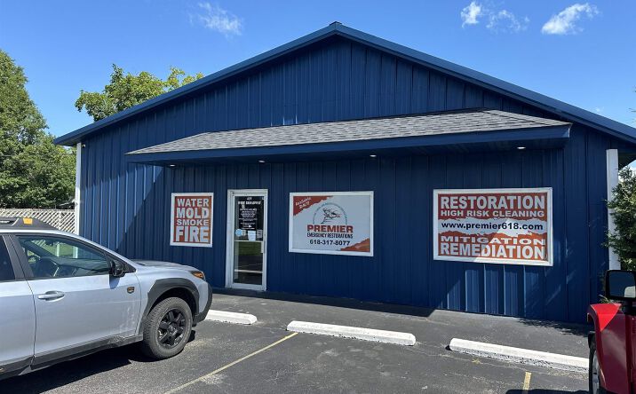 419 W BROADWAY Street, Steeleville, IL 62288 | Crexi.com