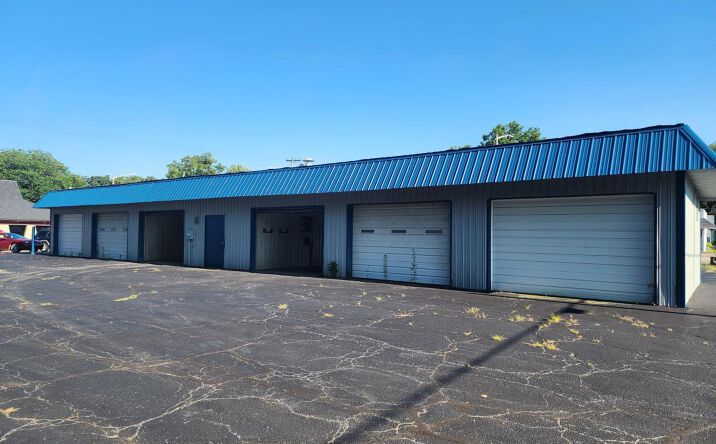 417 W Michigan Avenue, Three Rivers, MI 49093 | Crexi.com