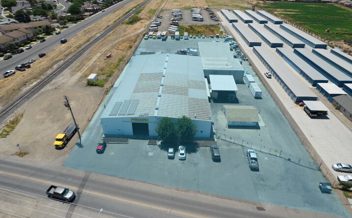 345 N 19TH AVE Lemoore CA 93245-9127 APN: 023-430-015-000 | Crexi.com