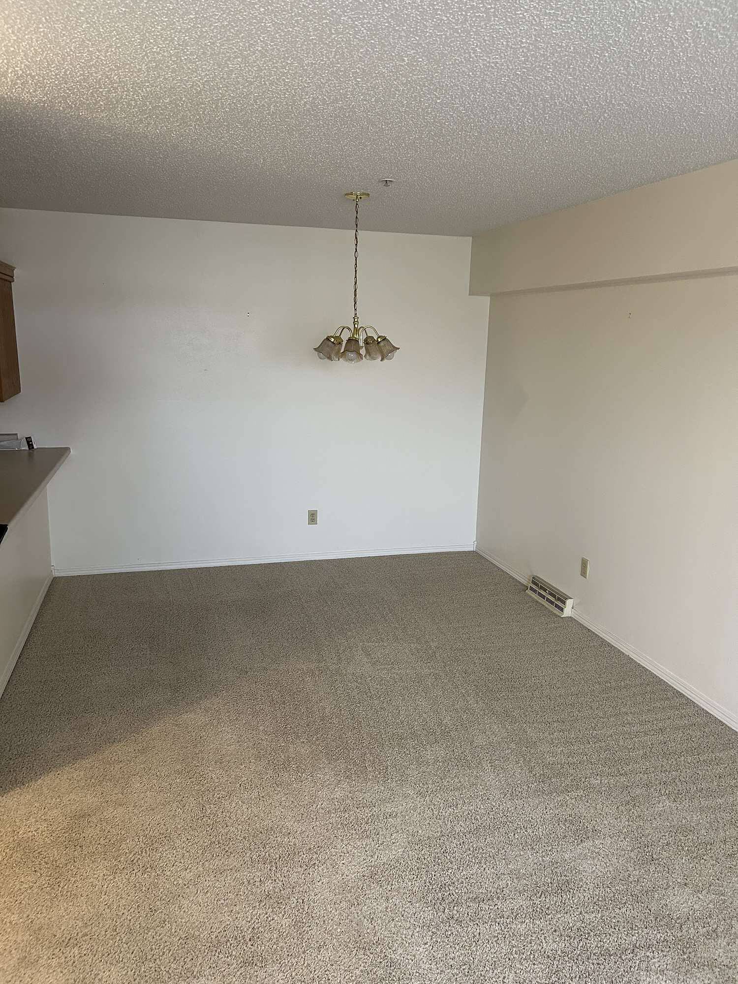 210 Center St W, Madison, SD 57042 | Crexi.com