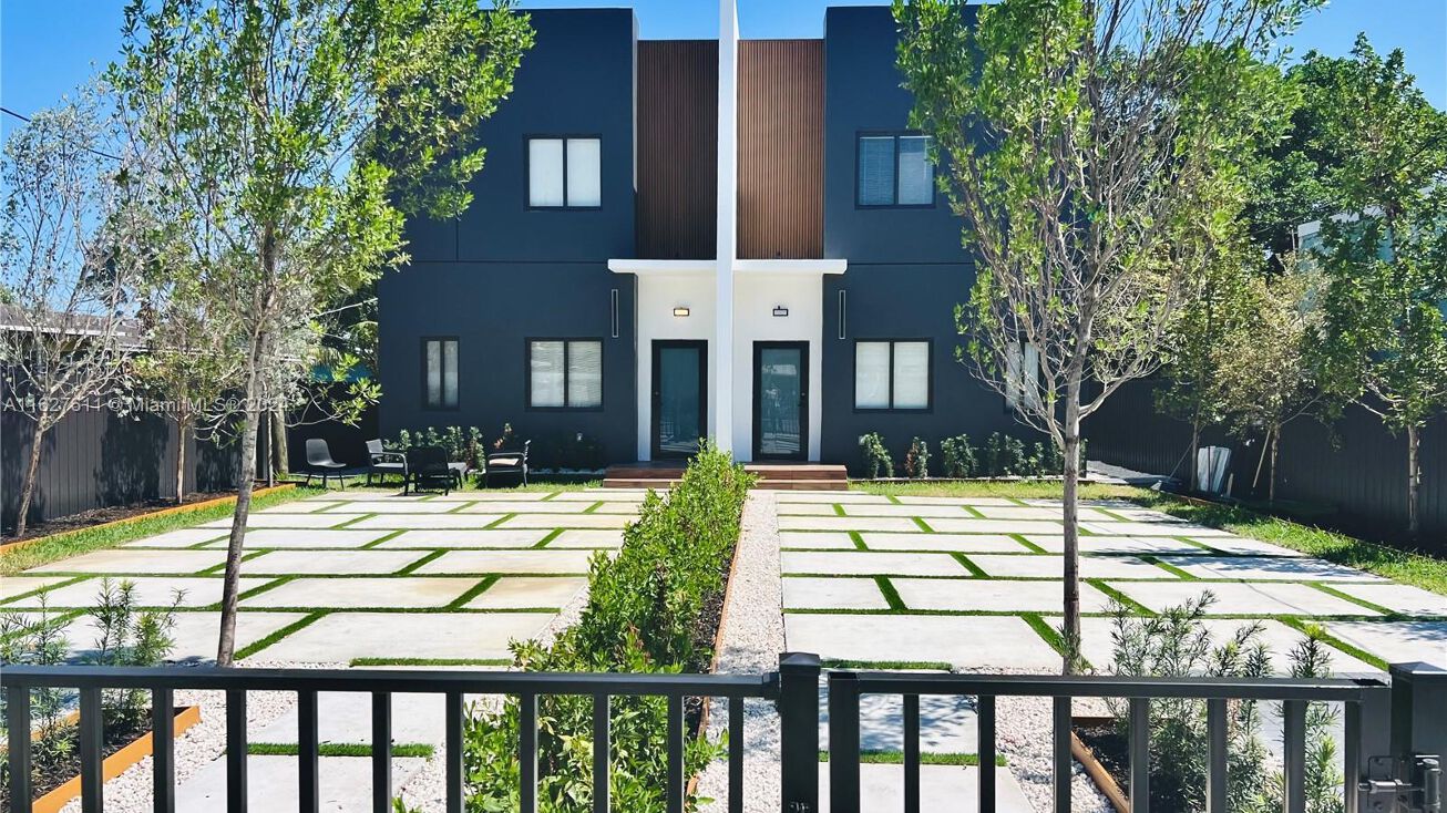 1220 NW 30th St, Miami, FL 33142 | Crexi.com