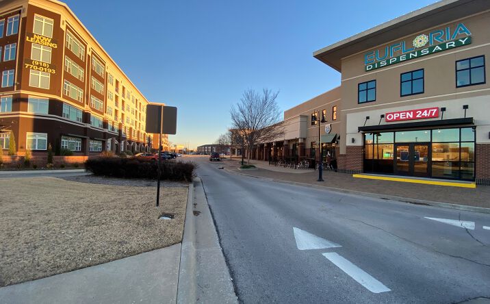 601 W Main St, Jenks, OK 74037 | Crexi.com