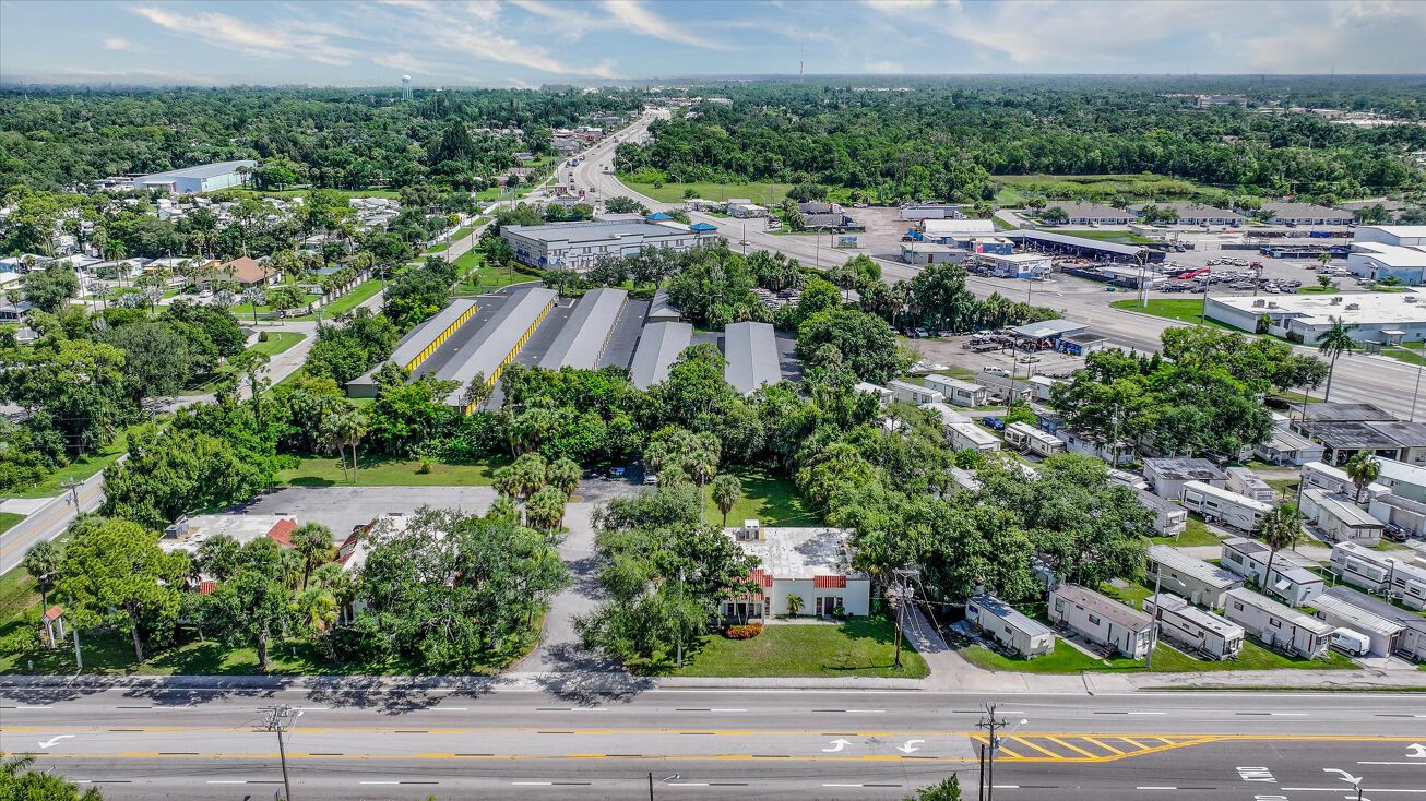 76 Pondella Rd, North Fort Myers, FL 33903 | Crexi.com