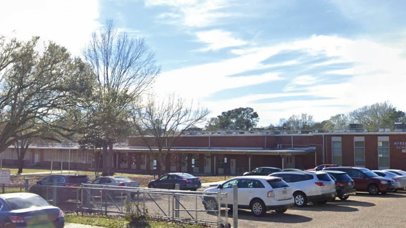 2909 Oak Forest Dr, Jackson, MS 39212 | Crexi.com