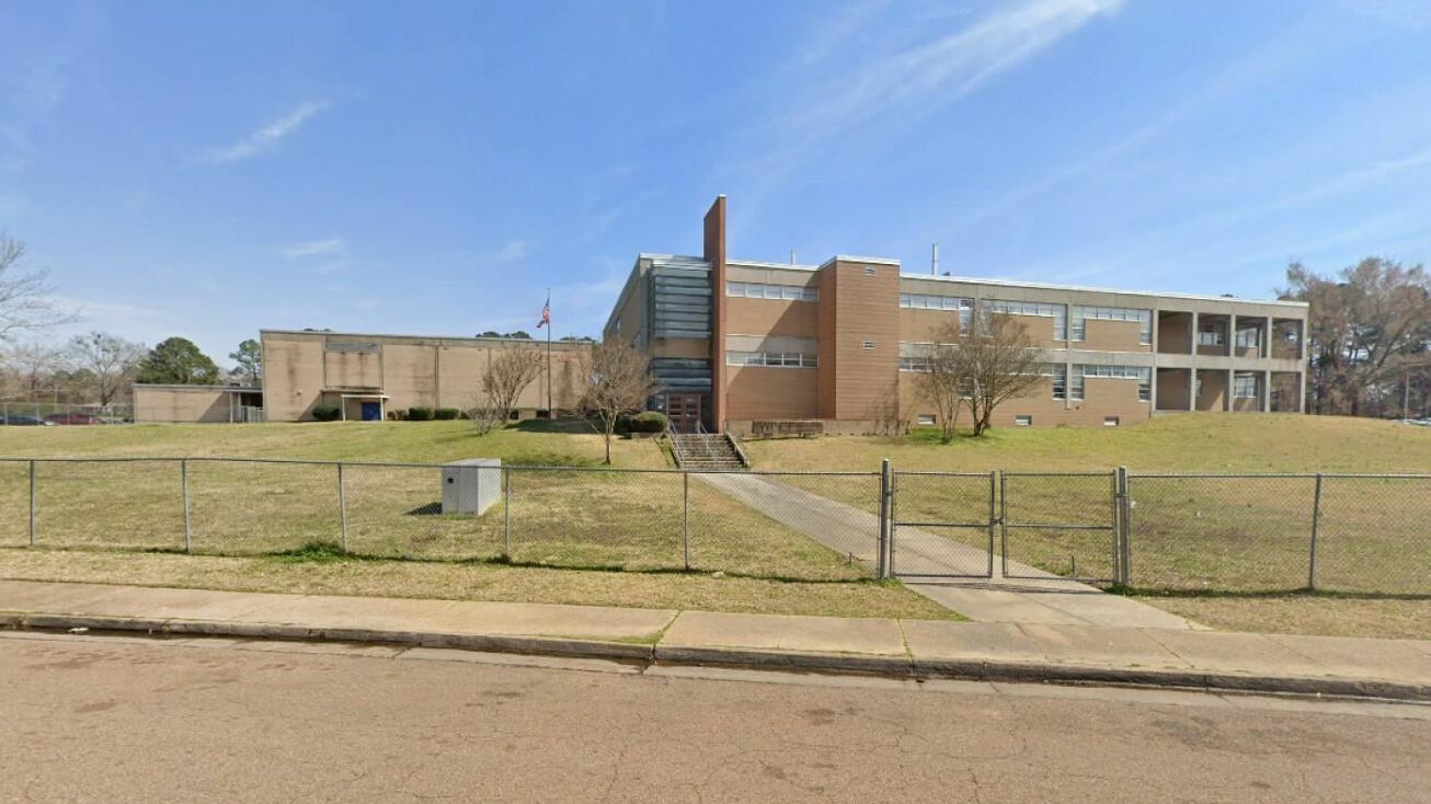 1985 Scanlon Dr, Jackson, MS 39204 | Crexi.com