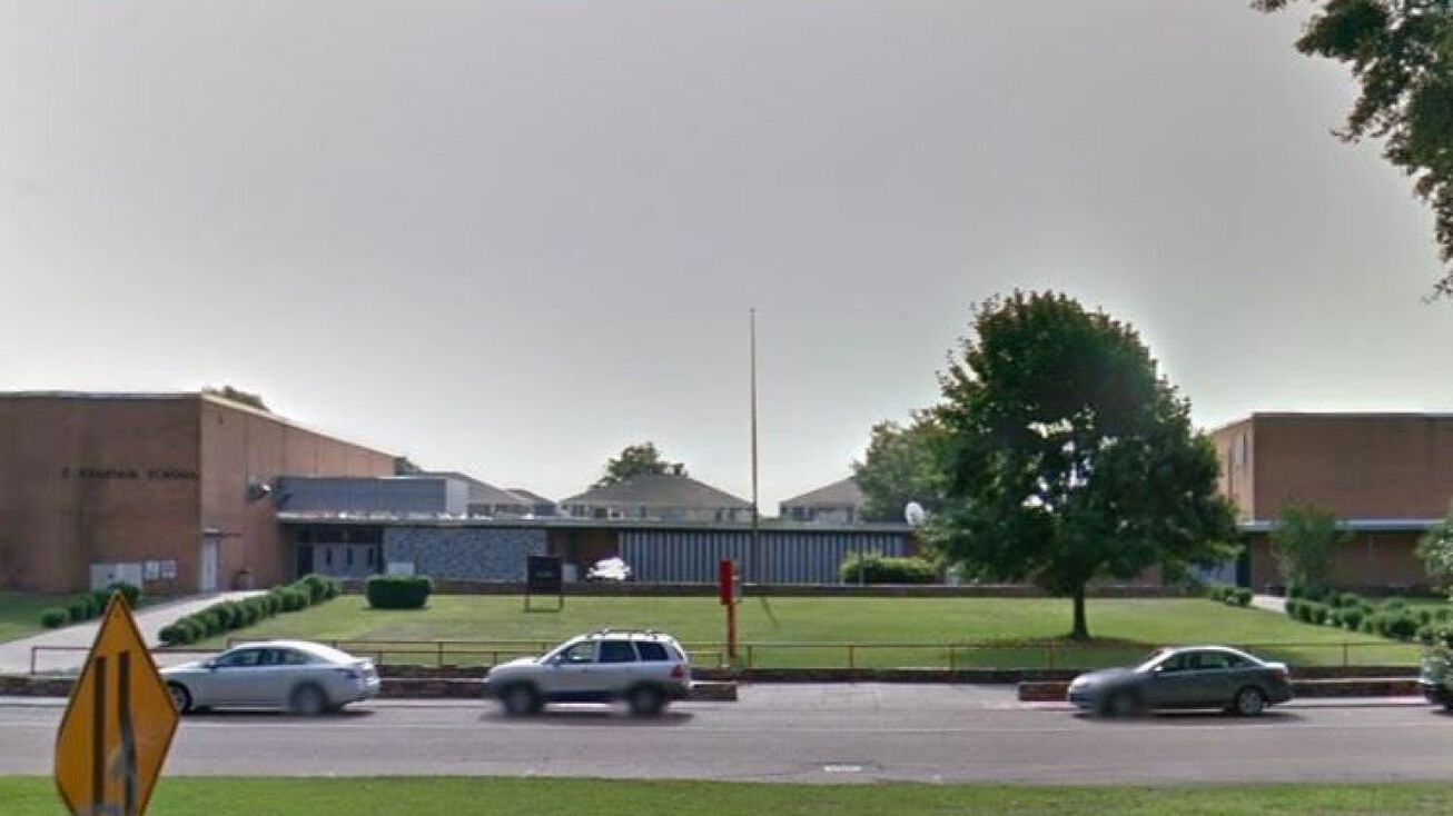 4650 Manhattan Rd, Jackson, MS 39206 | Crexi.com