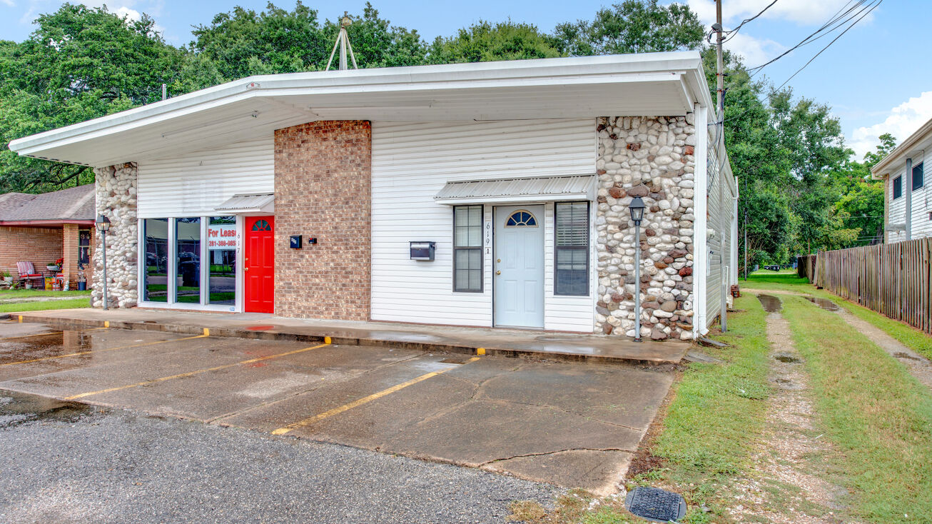 619 Dula St, Alvin, TX 77511 | Crexi.com