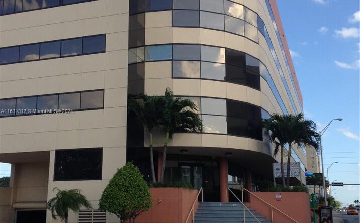 516 NW 57th Ave, Miami, FL 33126 | Crexi.com