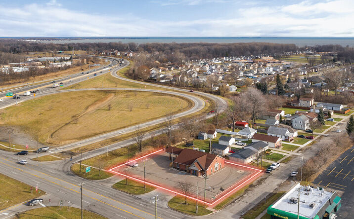 34564 HARPER AVE Clinton Township MI 48035-3709 APN: 161135229036 ...