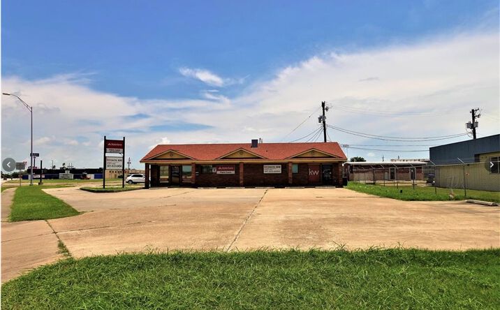 1535 Wildcat Dr, Portland, TX 78374 | Crexi.com