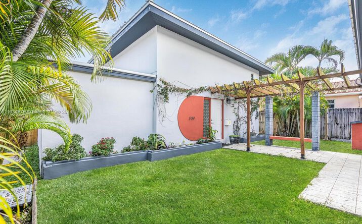 3171 SW 26th St, Miami, FL 33133 | Crexi.com