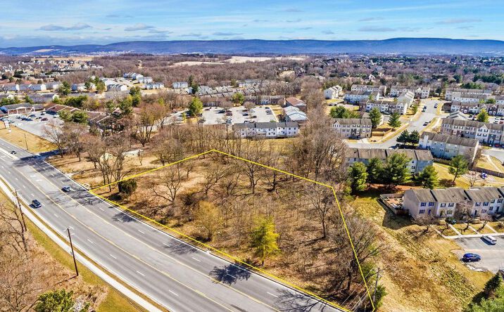 11325 Robinwood Dr, Hagerstown, MD 21740 | Crexi.com