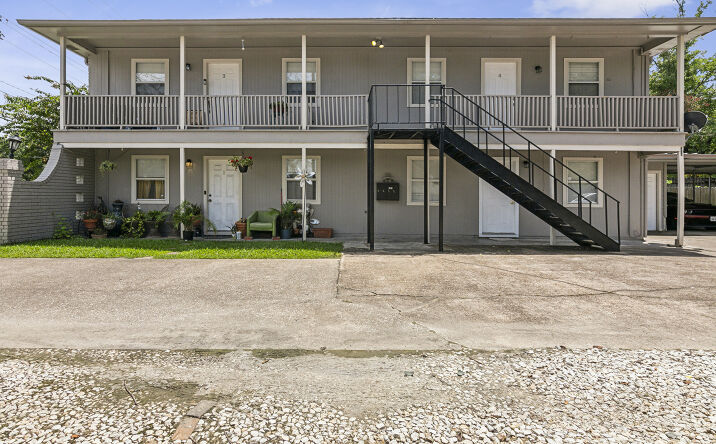 3945 DELAWARE ST Beaumont TX 77706-7943 APN: 021750-000-007100-00000 ...