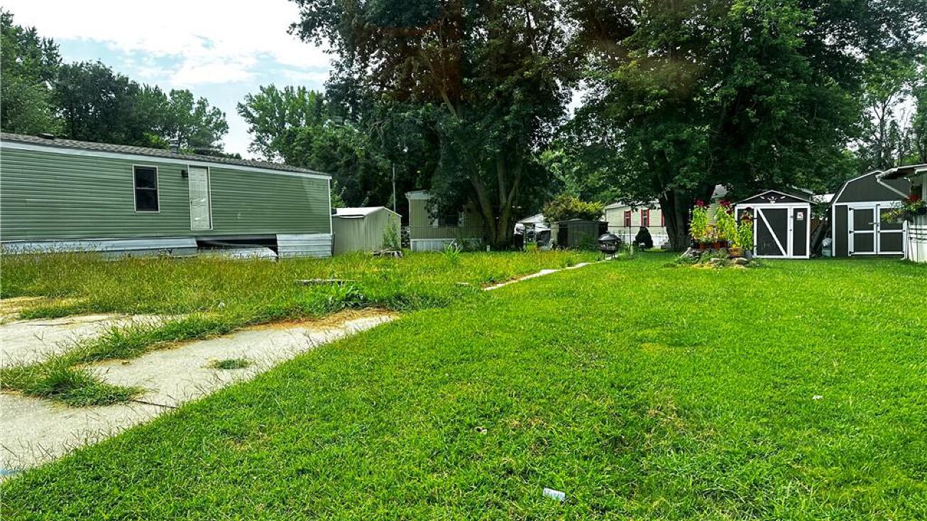 3112 Joyce Lane, St Joseph, MO 64503 | Crexi.com