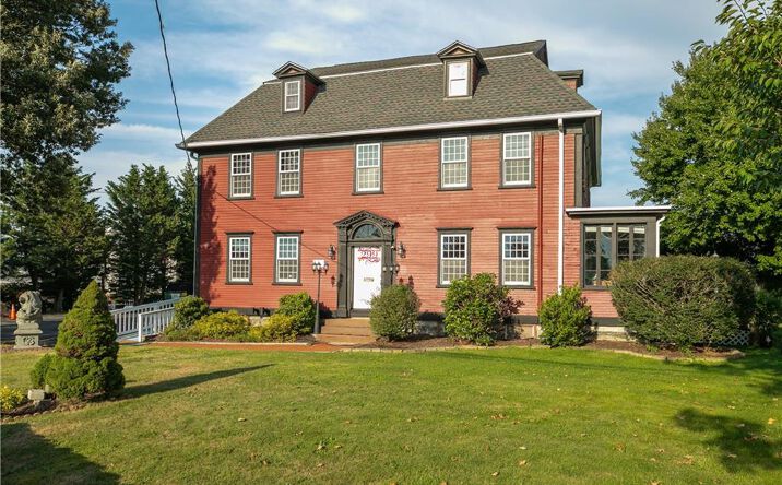 299 W Main Rd, Middletown, RI 02842 | Crexi.com