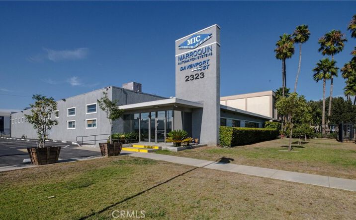 2323 W EL SEGUNDO BLVD Hawthorne CA 90250-3315 APN: 4056-033-016 ...