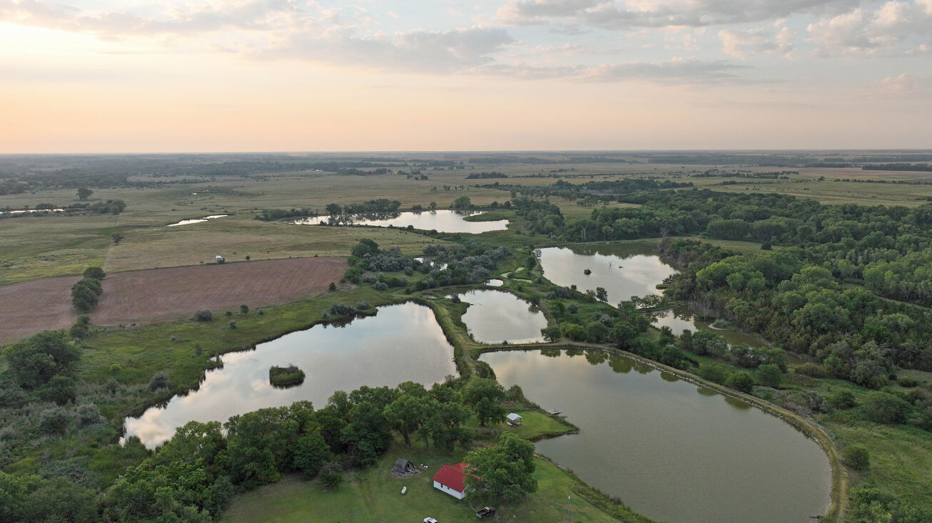 19616 Jordan Springs Rd, Turon, KS 67583 | Crexi.com