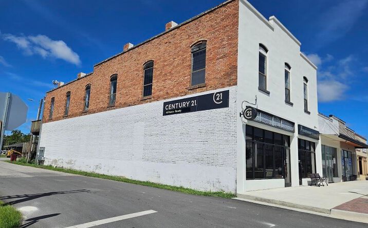 102 MAIN ST Crestview FL 32536 | Crexi.com