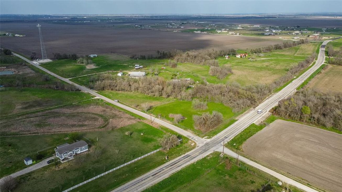 16675 Fm 1660 Rd, Taylor, TX 76574 | Crexi.com