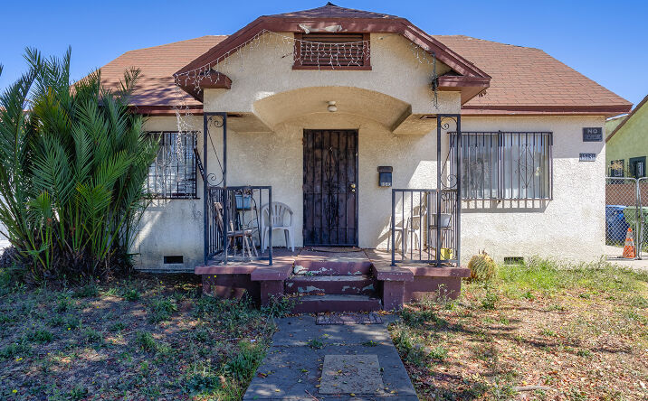 1513 W 83RD ST Los Angeles CA 90047-3105 APN: 6034-014-016 | Crexi.com
