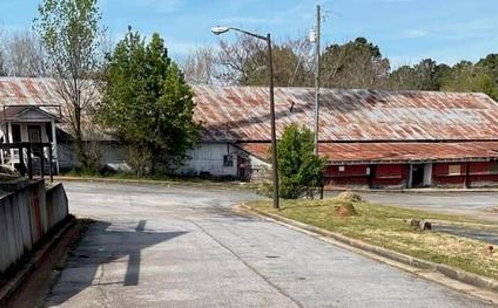 4962 REDAN RD Stone Mountain GA 30088-2707 APN: 16-002-02-004 | Crexi.com