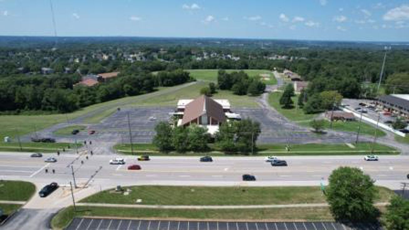 13169 Tesson Ferry Rd, Sappington, MO 63128 | Crexi.com