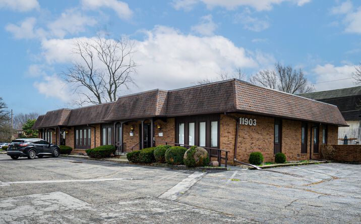 11903 E WELLAND ST Indianapolis IN 46229-3979 APN: 49-09-03-111-001.000-724 | Crexi.com