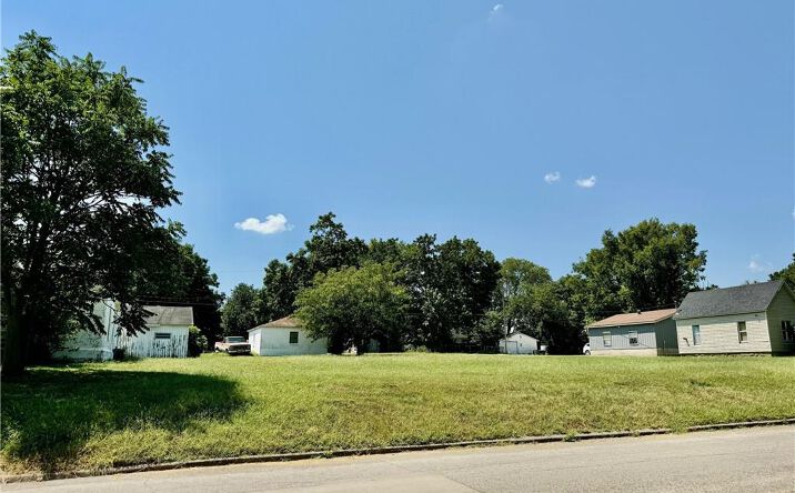 1610 Gabriel Avenue, Parsons, KS 67357 | Crexi.com