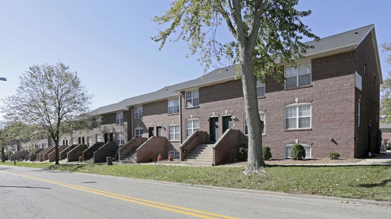 609 South Fell Avenue & 302 West Vernon Avenue, Normal, IL 61761 ...